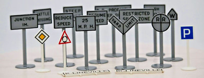 K-Line / Lionel O Scale Layout Plastic Railroad Signs 17 Pieces 1:48 ...