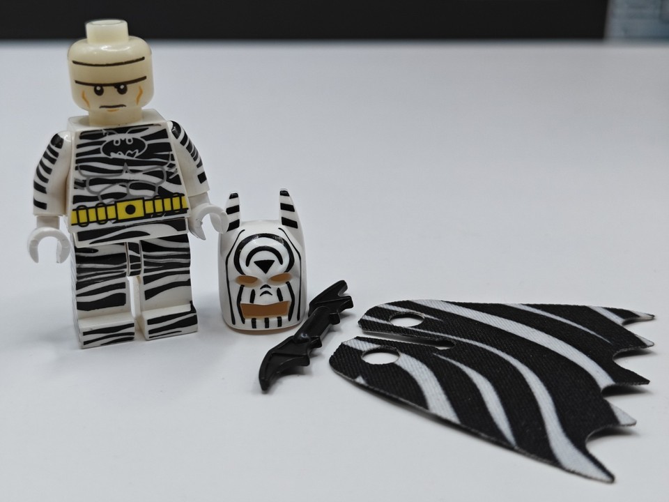Rare DC Comics Zebra Batman Custom Lego Minifigure Limited 2019 SDCC | eBay