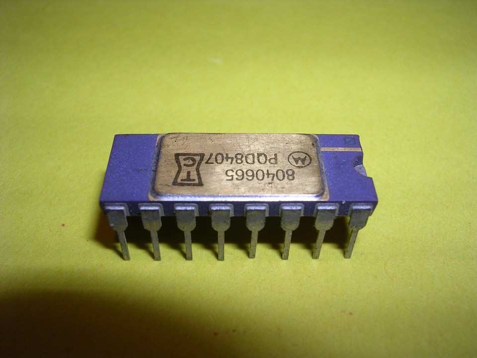 Motorola / Tandy (TC) 8040665 (4164 Compatible) 64K x 1 Dynamic RAM | eBay