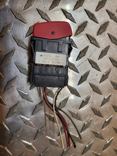 OEM PACCAR Kenworth Switch Hazard P/N P27-1173-D16 | eBay