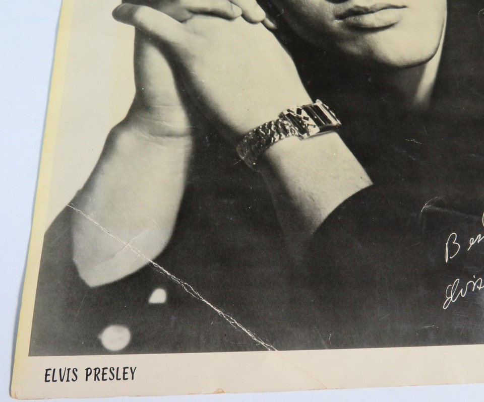 ELVIS PRESLEY Signed Autograph Auto 11x14 Original Moss Photo JSA BAS ...