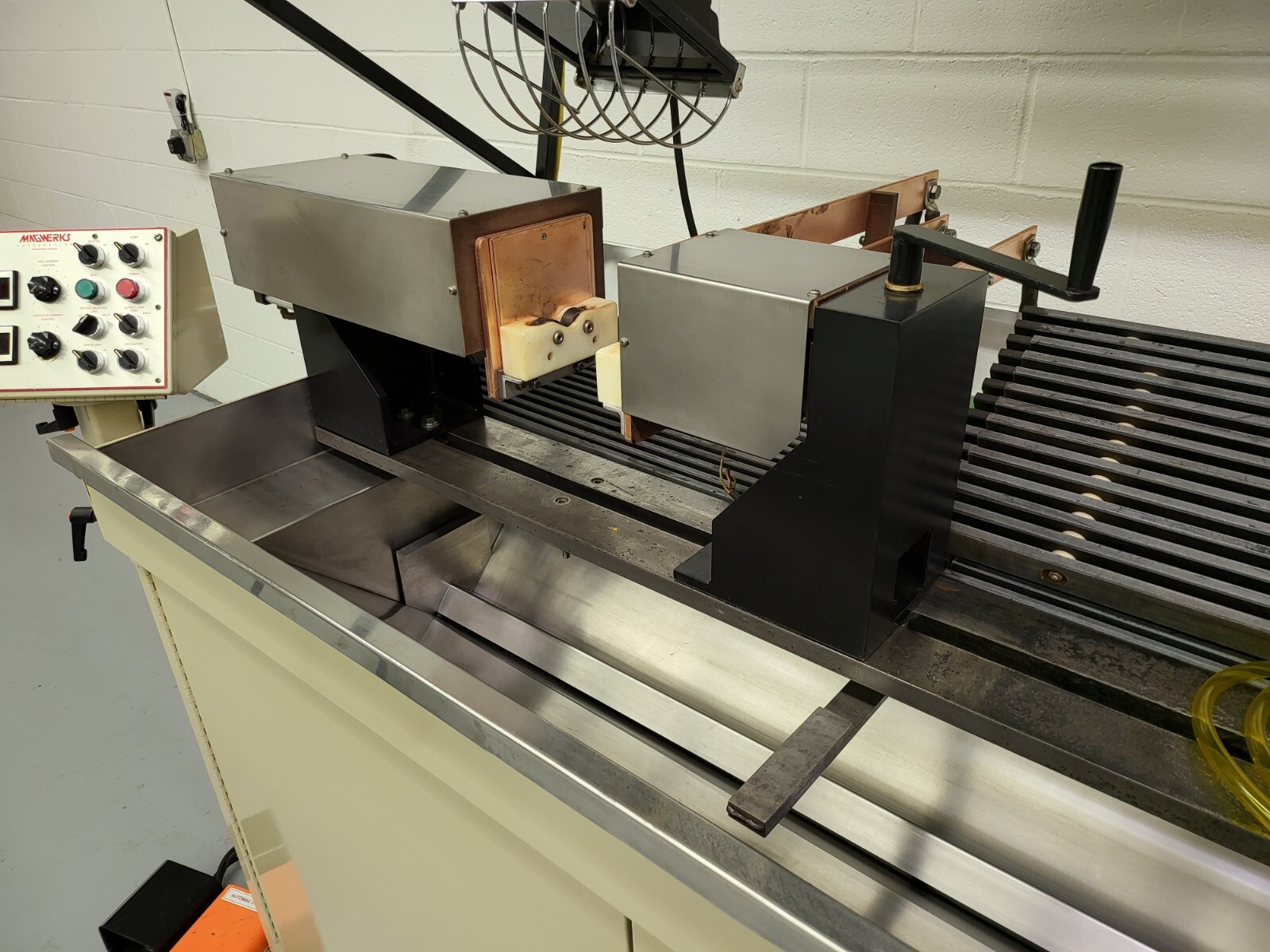 Magnaflux Type Magwerks Mulit-Directional Magnetic Particle Wet Bench ...
