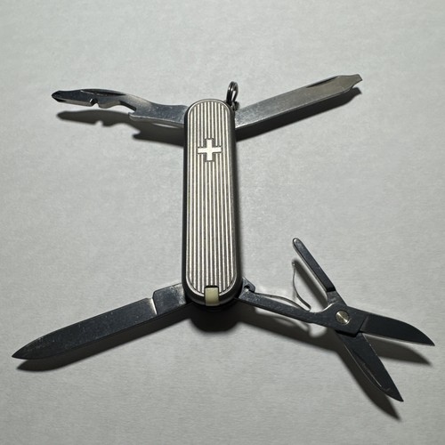 Titanium Victorinox Rambler Swiss Army Knife / Excellent | eBay