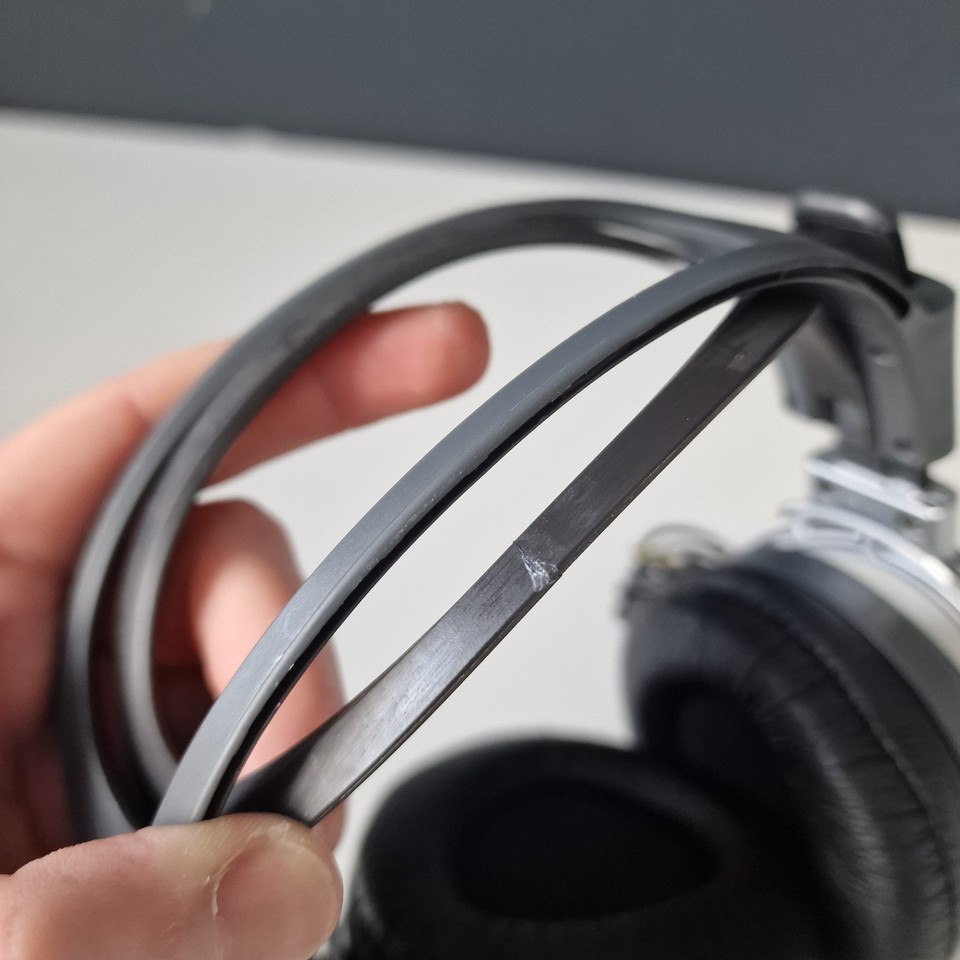 Sony MDR-XD200 Over-Ear Wired Stereo Headphones Silver - Tested ...