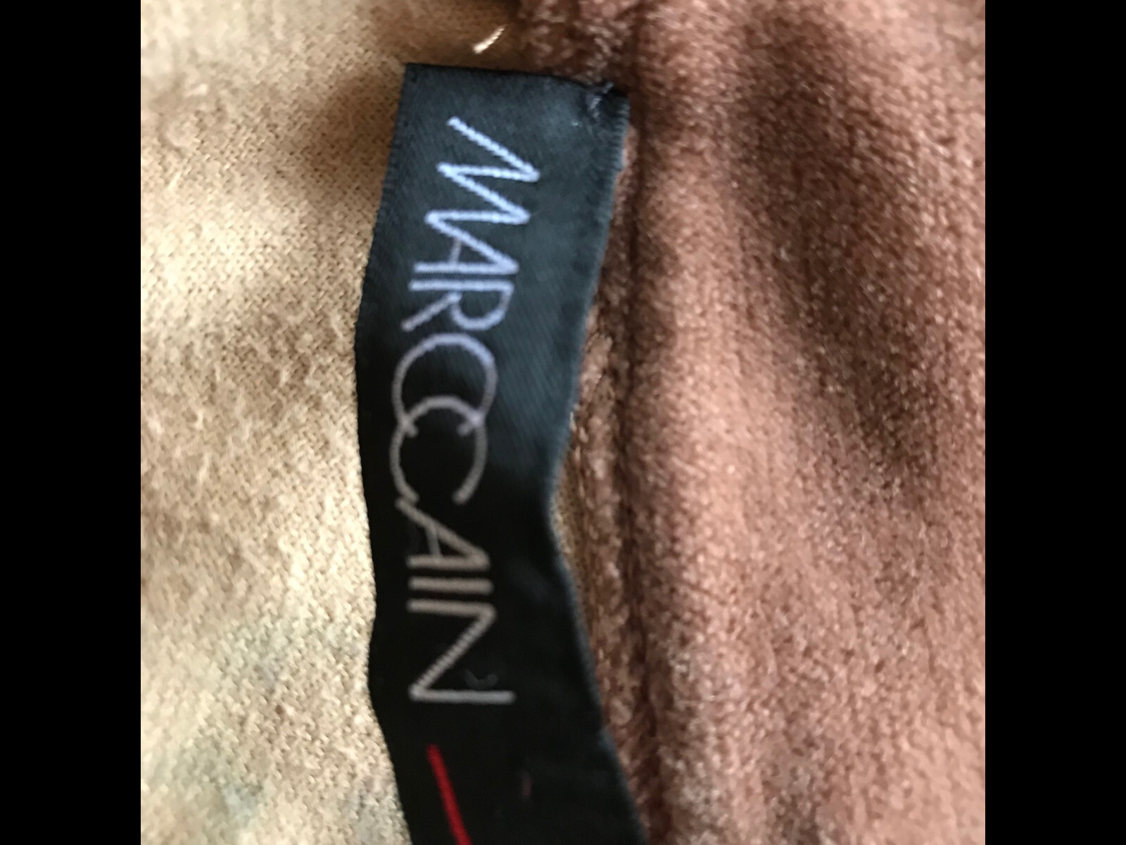 Marc Cain Sweatshirt, N3 (38), braun, Samt, tolles Leodesign, animal ...