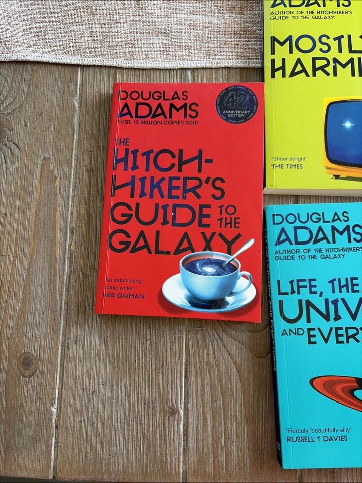 Complete Hitchhiker's Guide to the Galaxy -Douglas Adams TPB - box set ...