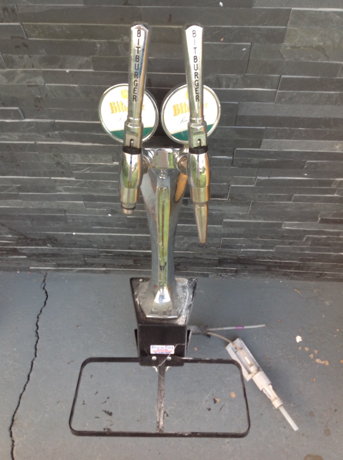 2 Way Bitburger Beer Tap *Extremely Rare* | eBay
