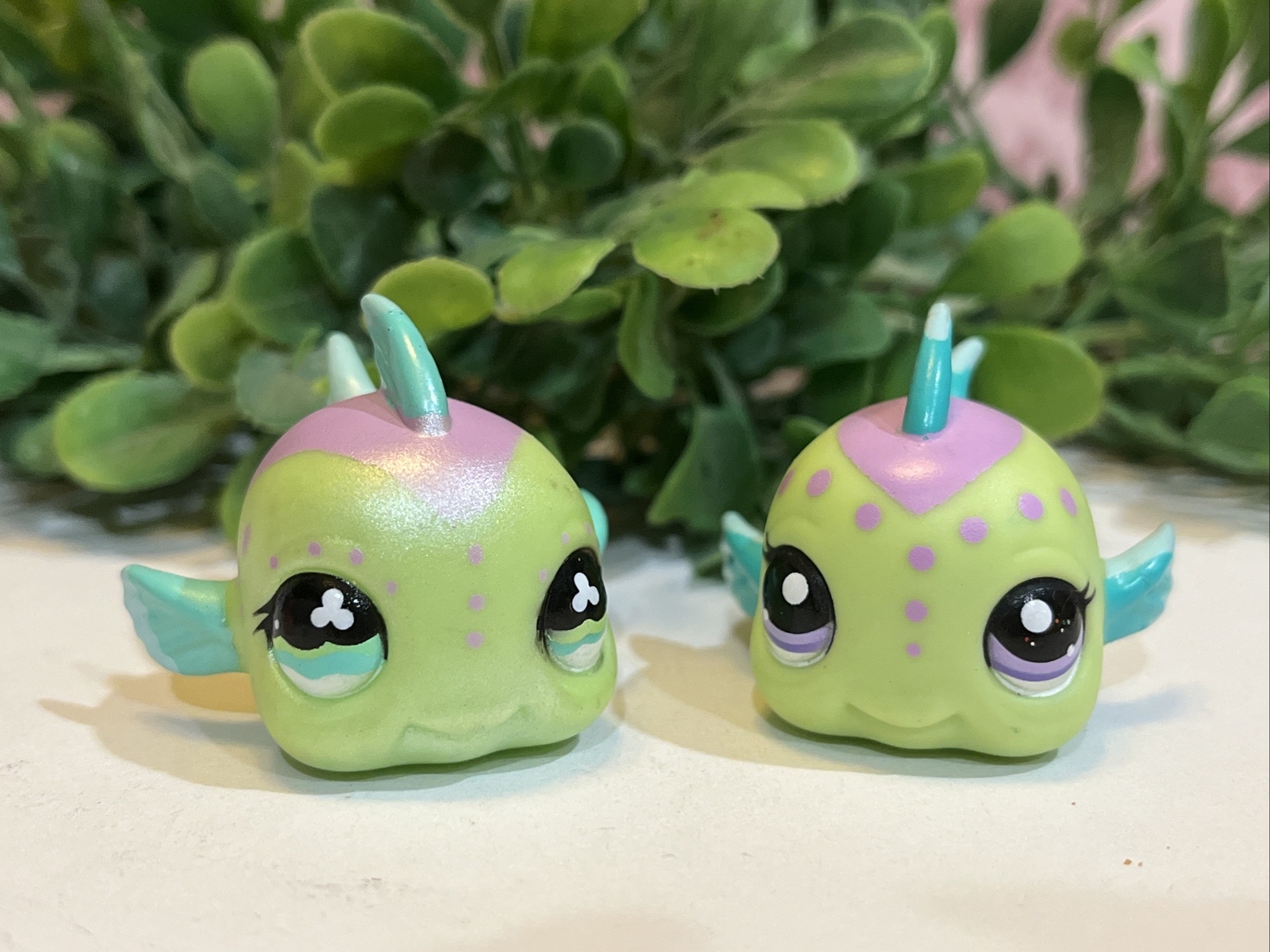 Littlest Pet Shop 514 2092 LPS Authentic Green Pink Clown Guppy Fish | eBay