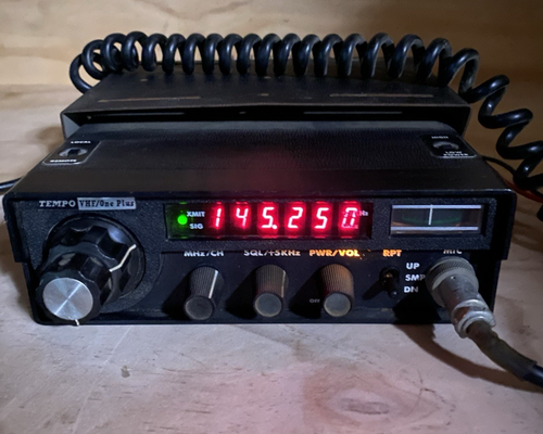 Vintage Tempo VHF - One Radio Mobile Transceiver Ham Radio / power on ...