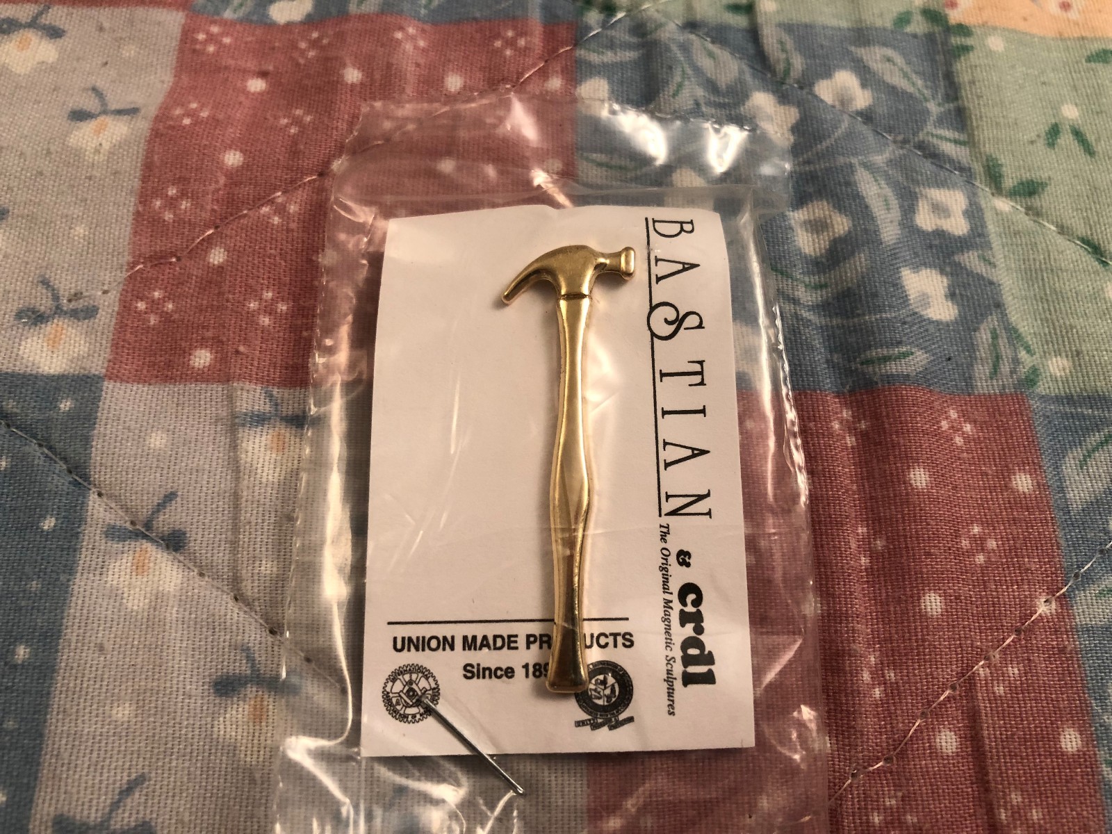 UNITED BROTHERHOOD of CARPENTERS HAMMER PIN "Union Made in USA" NEW IN ...