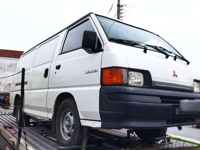 Short Front Parking Handbrake Brake Cable Fits Mitsubishi L300 Van 1986 ...