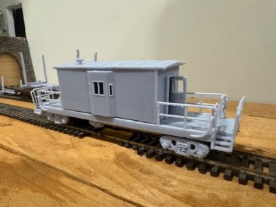 HO TRANSFER CABOOSE SHORT BODY BAY WINDOW SHORT ROOF CSX Style | eBay