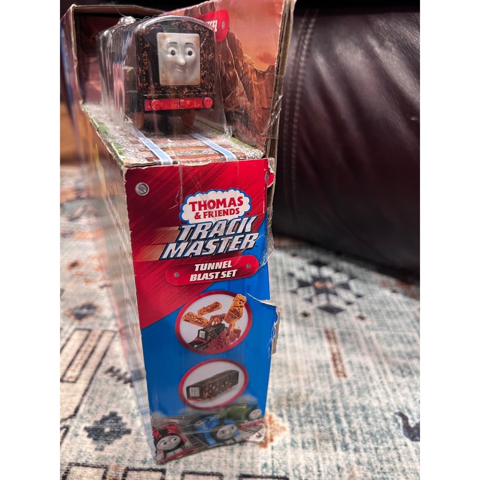 Thomas & Friends Trackmaster Tunnel Blast Play Set Devious Diesel NEW ...