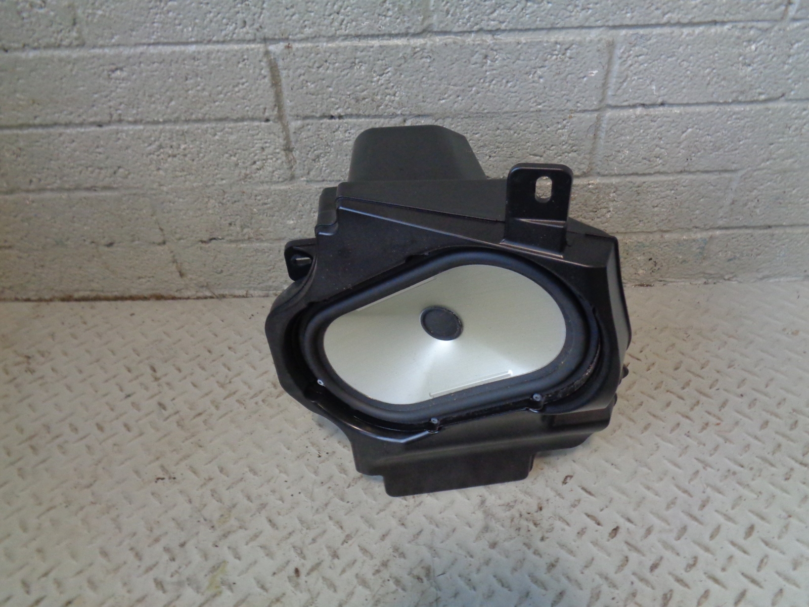 Range Rover L322 Subwoofer Harmon Kardon Logic 7 XQA500050 2005 to 2010 ...