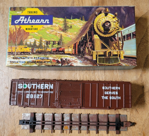 HO Scale SOUTHERN RAILWAY 50' Boxcar KIT "Green Dot" | eBay