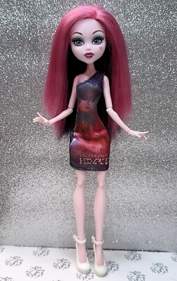 Monster High Maul Monsterista Draculaura Doll | eBay