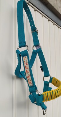 Pferdehalfter Handverziert mit Niedlichen Füchsen Und Paracord Größe 2 ...