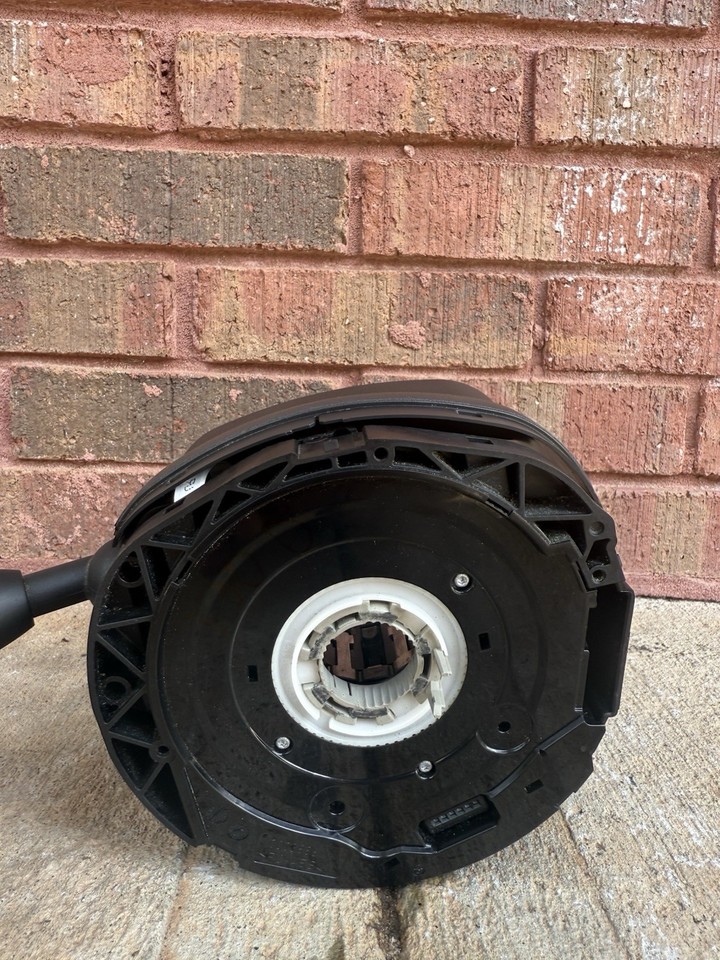 2013 + Charger/ Challenger/ 300 Steering Control Module/ Clock Spring ...