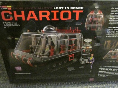Lost in Space 1:35 scale model kit with figures New and Sealed | eBay