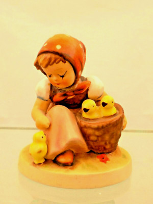 Hummel Figurine #57/0. Chick Girl, V Bee 1950-1957 Hummel stamp ...