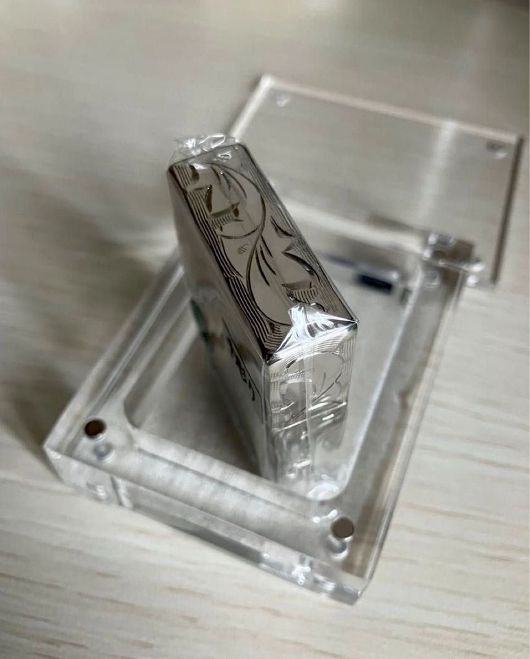 Zippo lighter items Limited Edition ZIPPO Lighter 1935 Silver Hand ...
