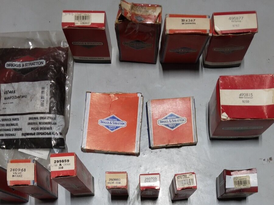 Briggs & Stratton parts lot NOS, 298745,293477,394436,497465,294367 ...