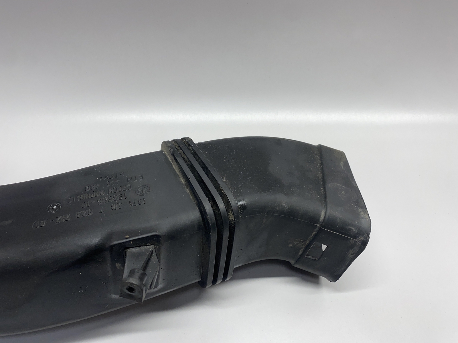 BMW 5 F10 F11 530 d xDrive 2011 Air Intake Duct Hose Tube 7823212 ...