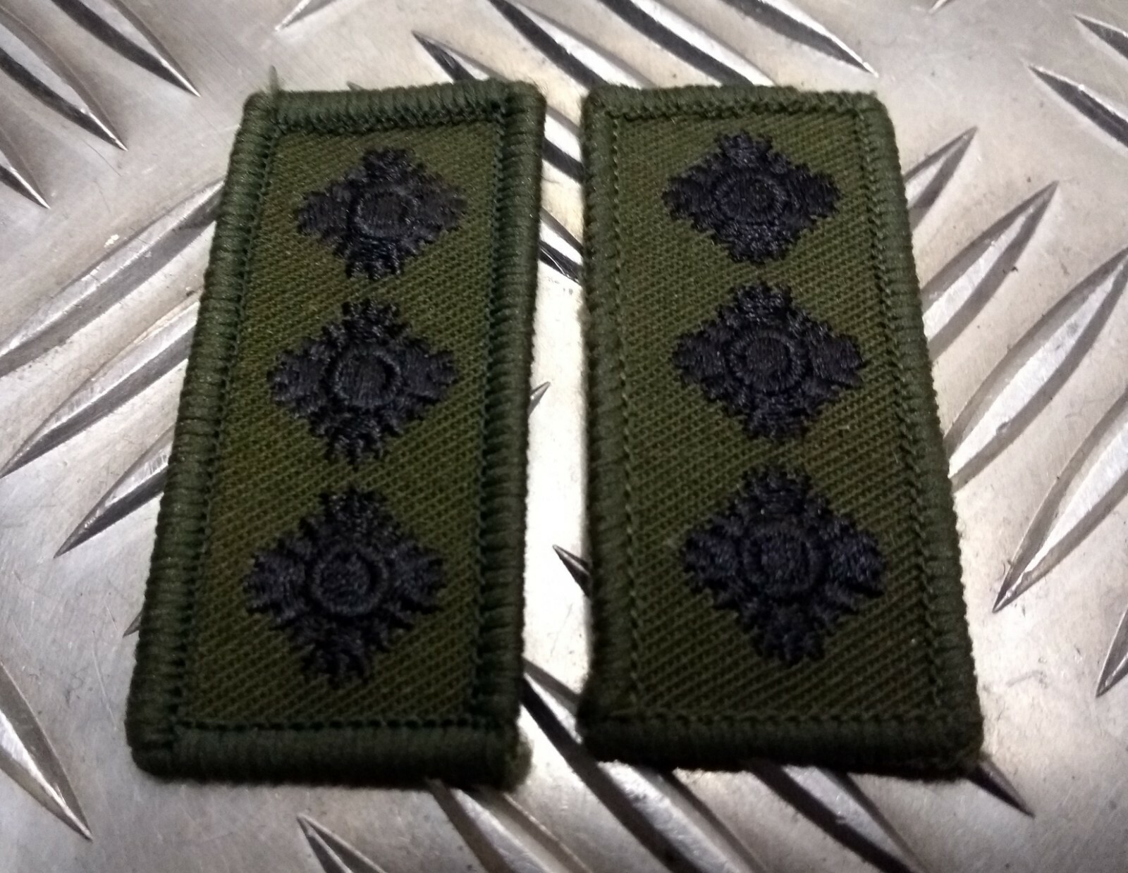 Genuine Vintage British Army OD Green Subdued CAPTAIN Rank Tab Patch ...