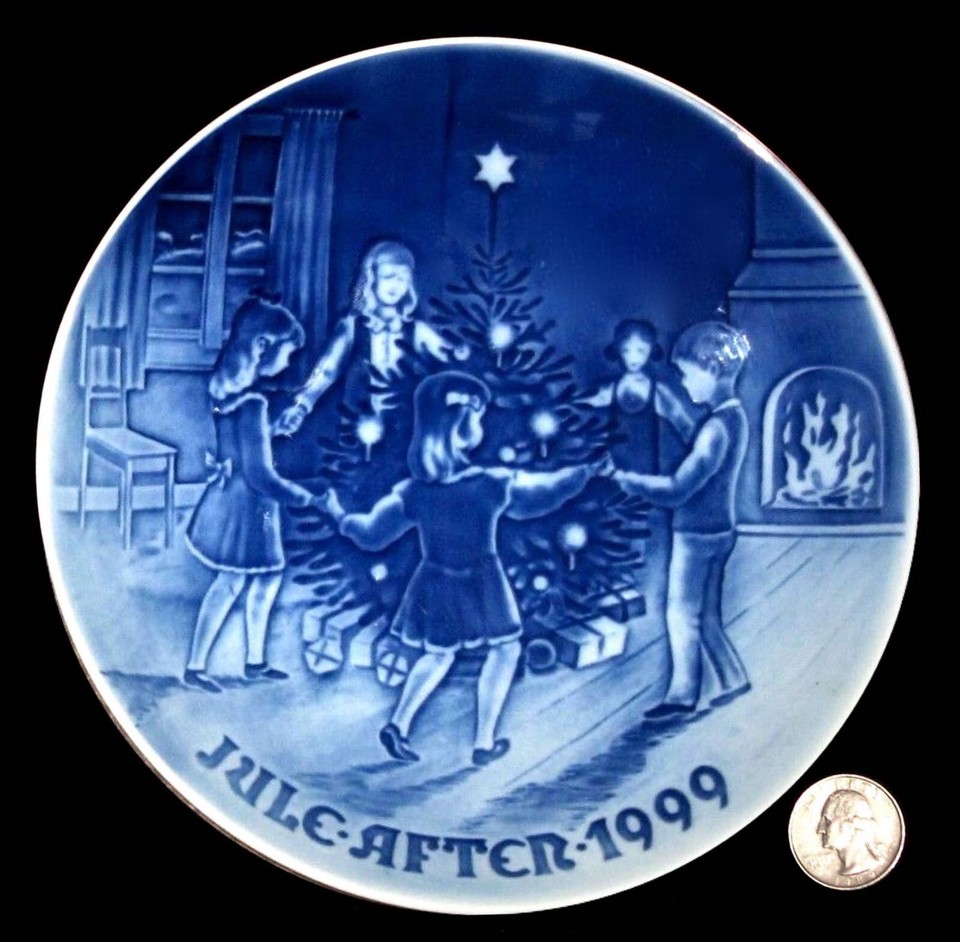 BING & GRONDAHL 1999 plate Jule Aften Dancing on Christmas Eve ...