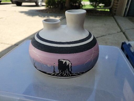 Vintage handmade Native American painted Etched pottery vase brilliant ...