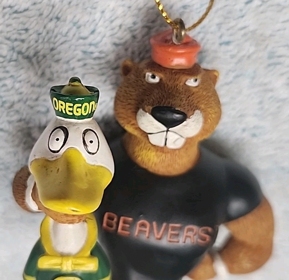 Vtg Y2K Oregon State Beavers 3.5" Rivalry Ornament Choking Oregon Duck ...