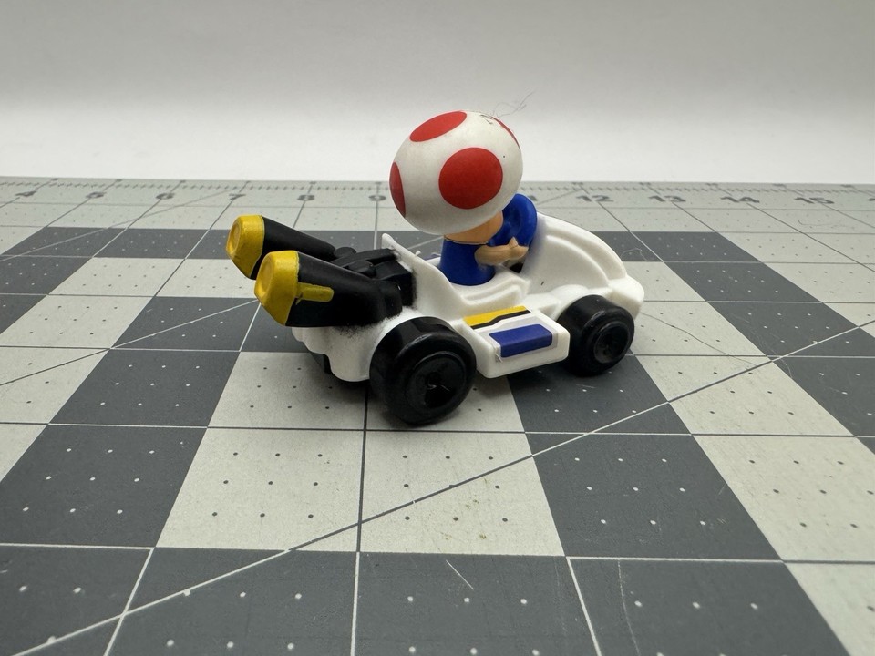 Super MARIO KART Toad NINTENDO 2014 McDonald's MUSHROOM CAR RACER Happy ...