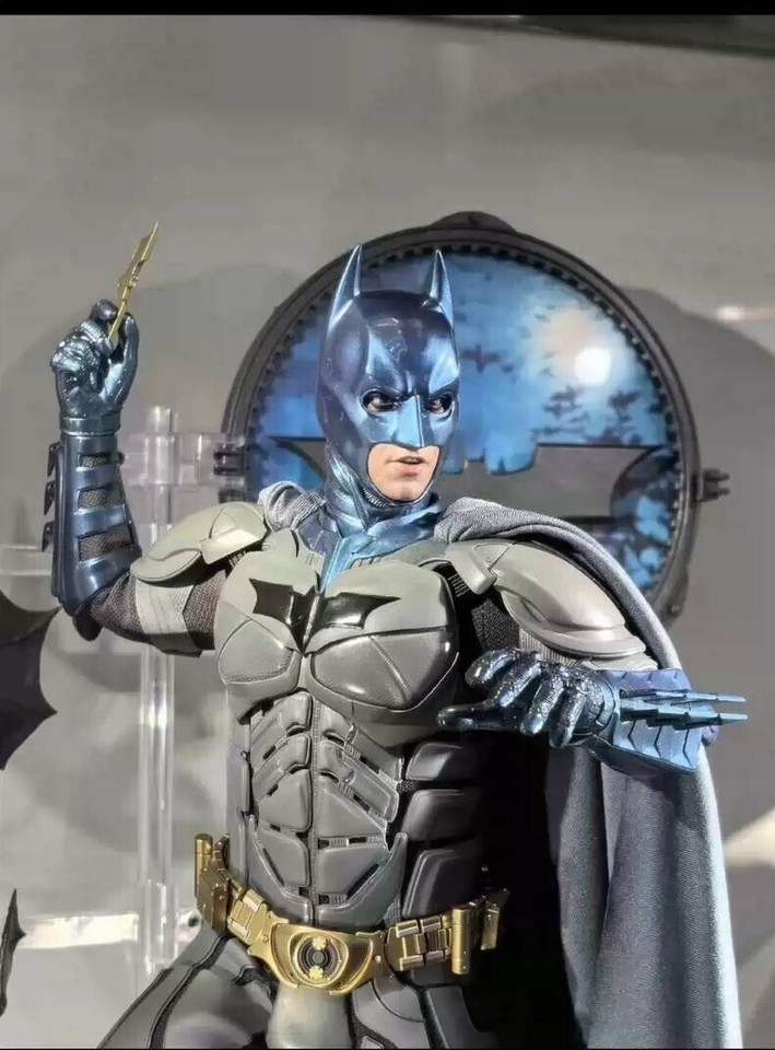 Hot Toys MMS697 Batman Bruce Wayne 1/6 Action Figures Model Toys Model ...