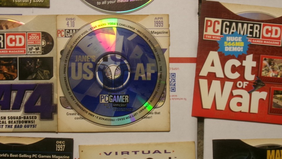 Lot Of 31 PC Computer Games CD-ROM DVD Call Of Duty FEAR Battlefield ...