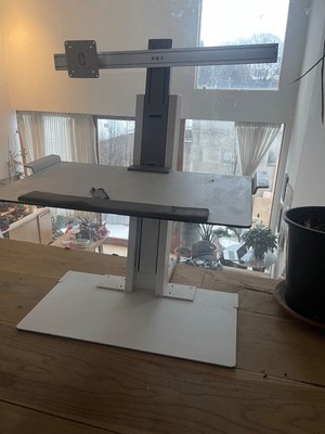 Computer Furniture - Humanscale