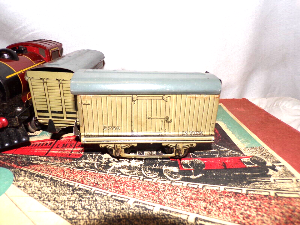 VINTAGE UK BRIMTOY TRAIN CLOCKWORK TRAIN SET WITH BOX | eBay