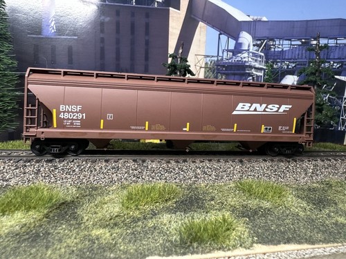 HO Accurail BNSF 54ft 4750cf ACF 3-Bay Covered Hopper #480291 +Kd +Mtl ...