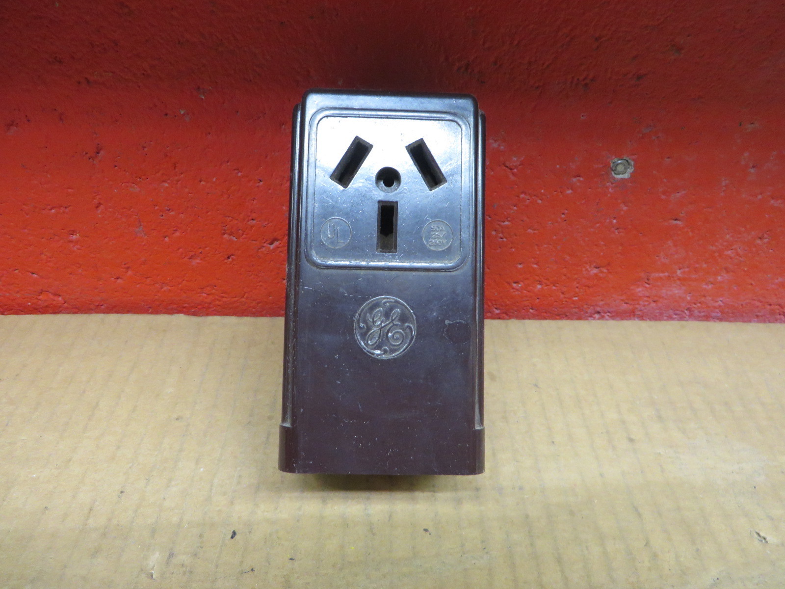 GE GENERAL ELECTRIC SURFACE RECEPTACLE 220 DRYER A/C NOS 50A 250v # GE ...