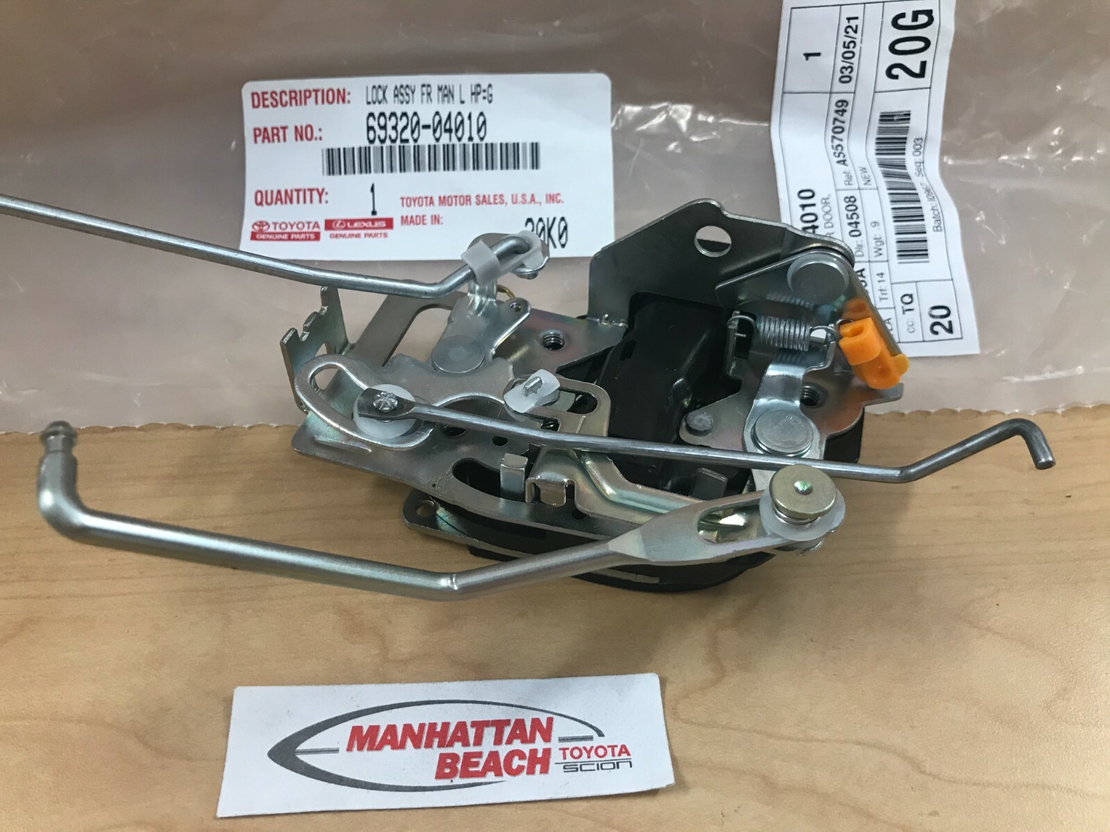 98-04 TACOMA LEFT FRONT DOOR LATCH LOCK NON-POWER GENUINE OEM 69320 ...