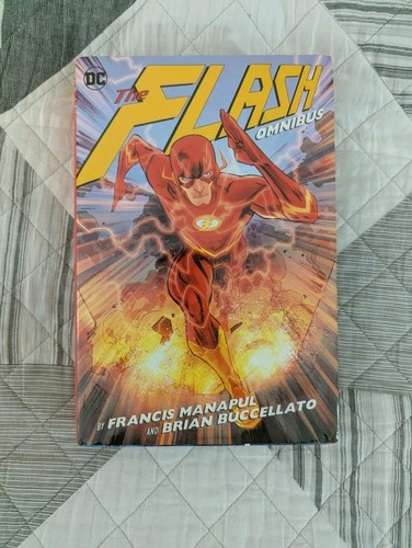 DC Comics ‘The Flash by Francis Manapul and Brian Buccellato Omnibus ...