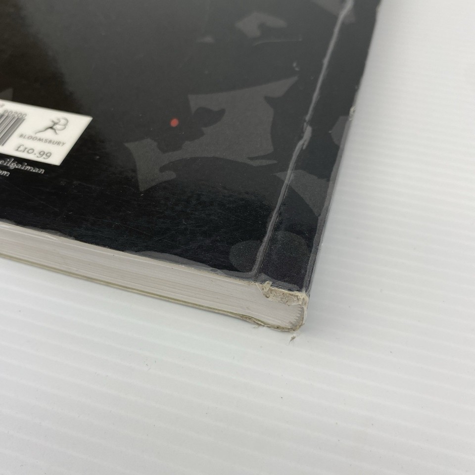 Coraline: The Graphic Novel - Neil Gaiman - PB | eBay