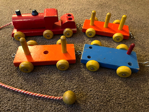 Vtg Playskool Wooden Pull Train Set Take-apart Engine and 3 cars | eBay