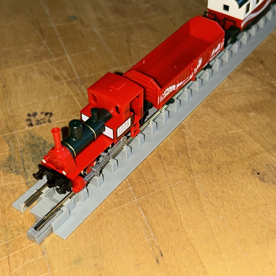 KATO N Gauge Christmas Train Steam Locomotive & Wagons 10-503-3 Train ...