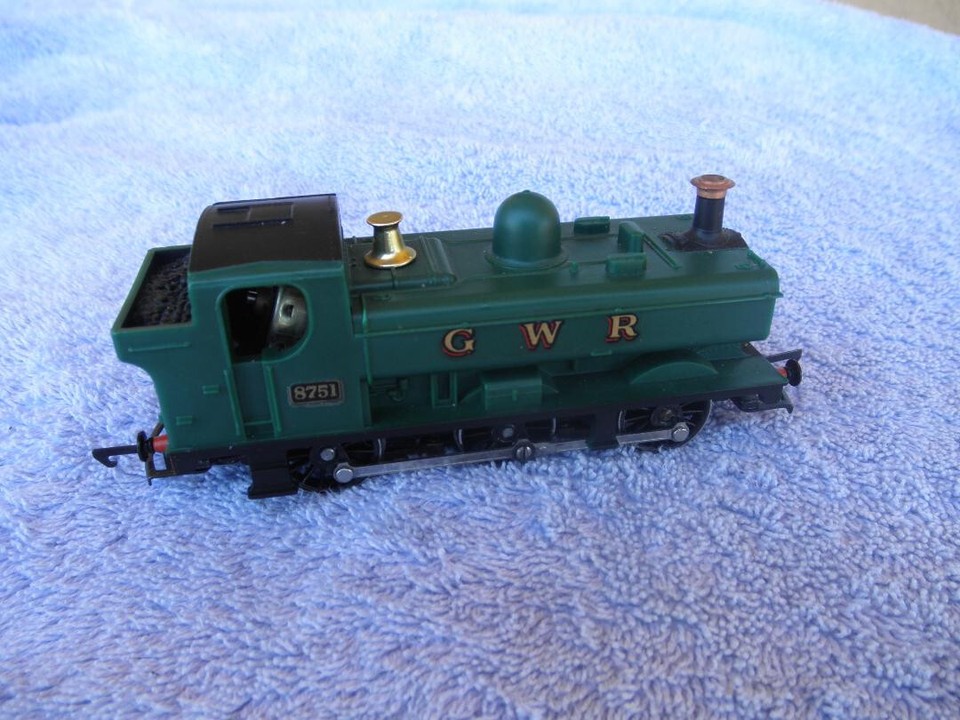 Hornby OO gauge locomotive R041 Pannier Tank PRICE REDUCED | eBay