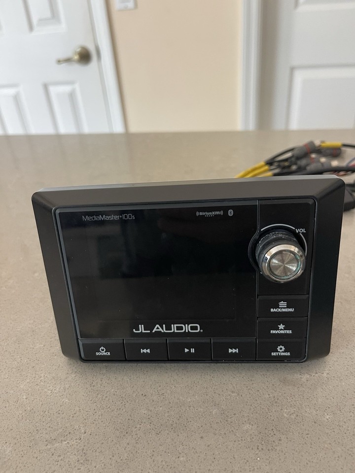 JL Audio MediaMaster MM100S-BE Marine Waterproof Source Stereo Head ...