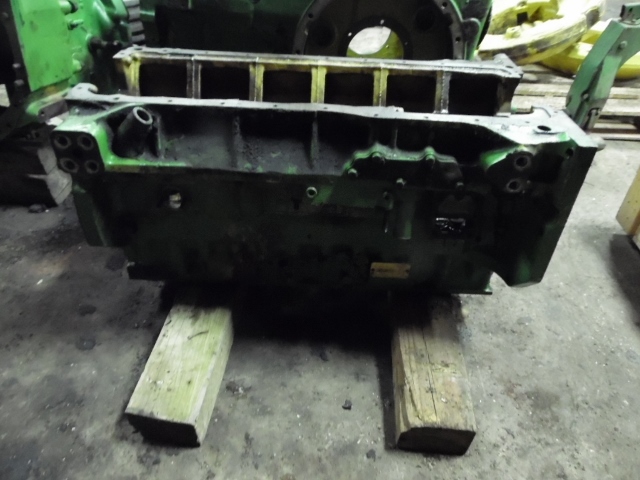 John Deere 4520/4620 Engine Block, N25R0229468R, R43810, Tag #447 | eBay