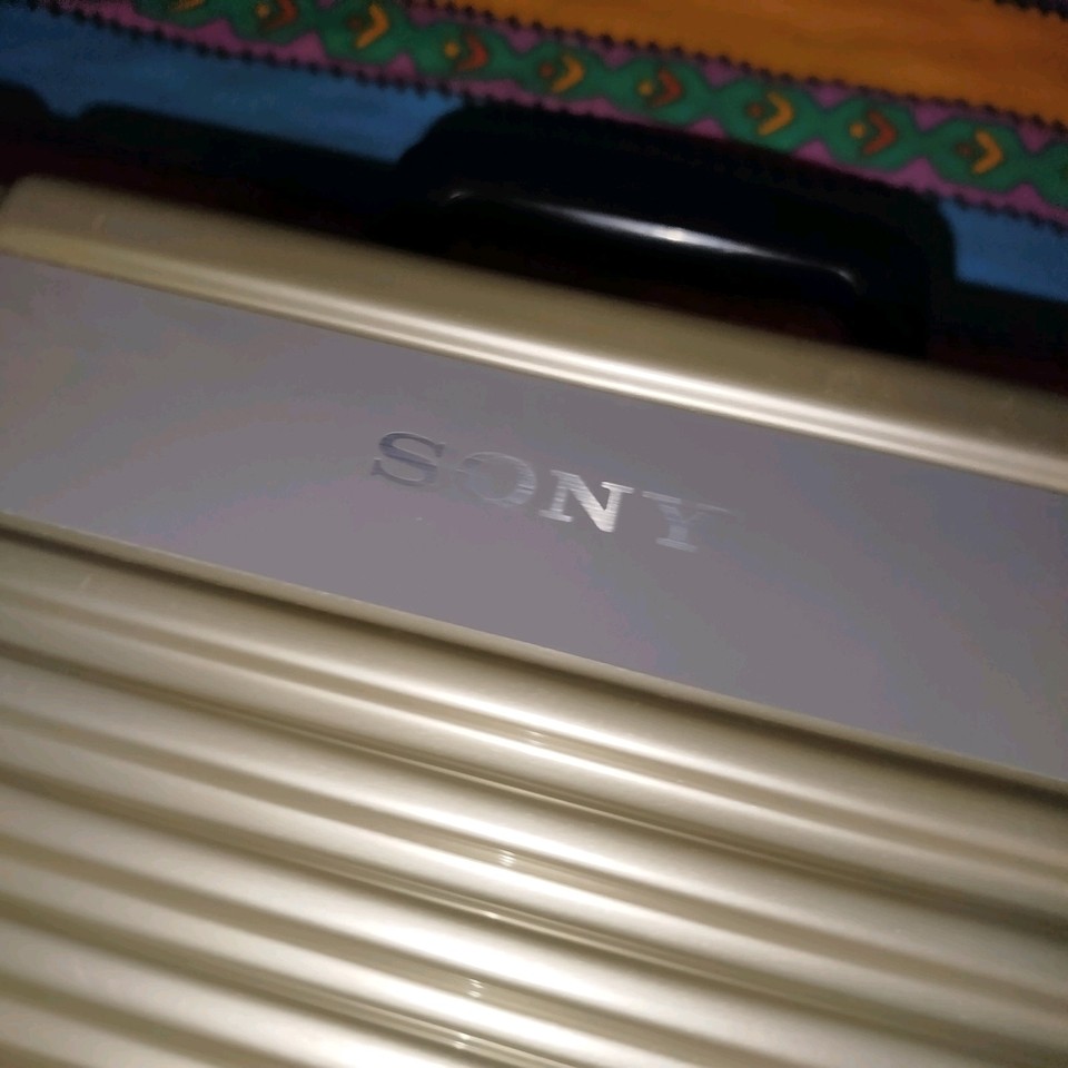 1985 Vintage Sony Video 8 Handycam CCD-M8u 8mm Camera Recorder Hard ...