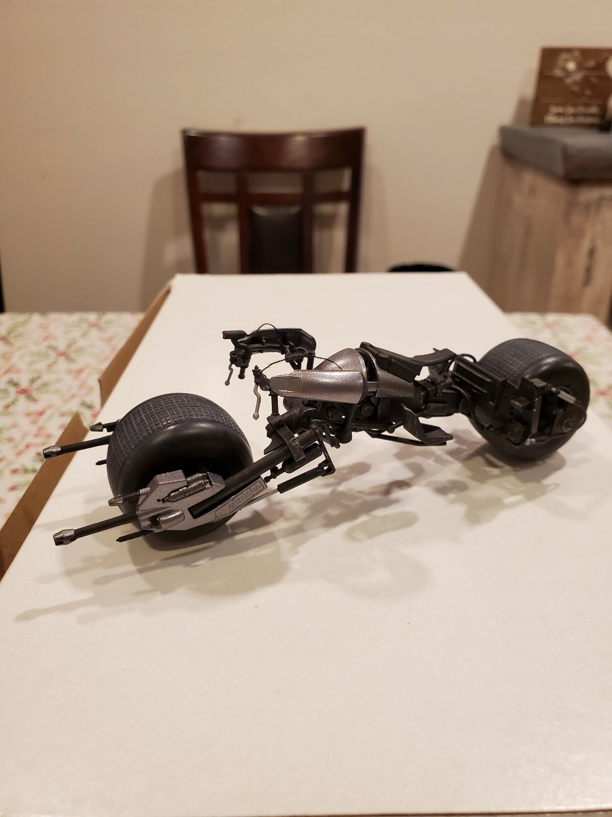 Moebius 1/25 model kit The Dark Knight batpod & figure | eBay