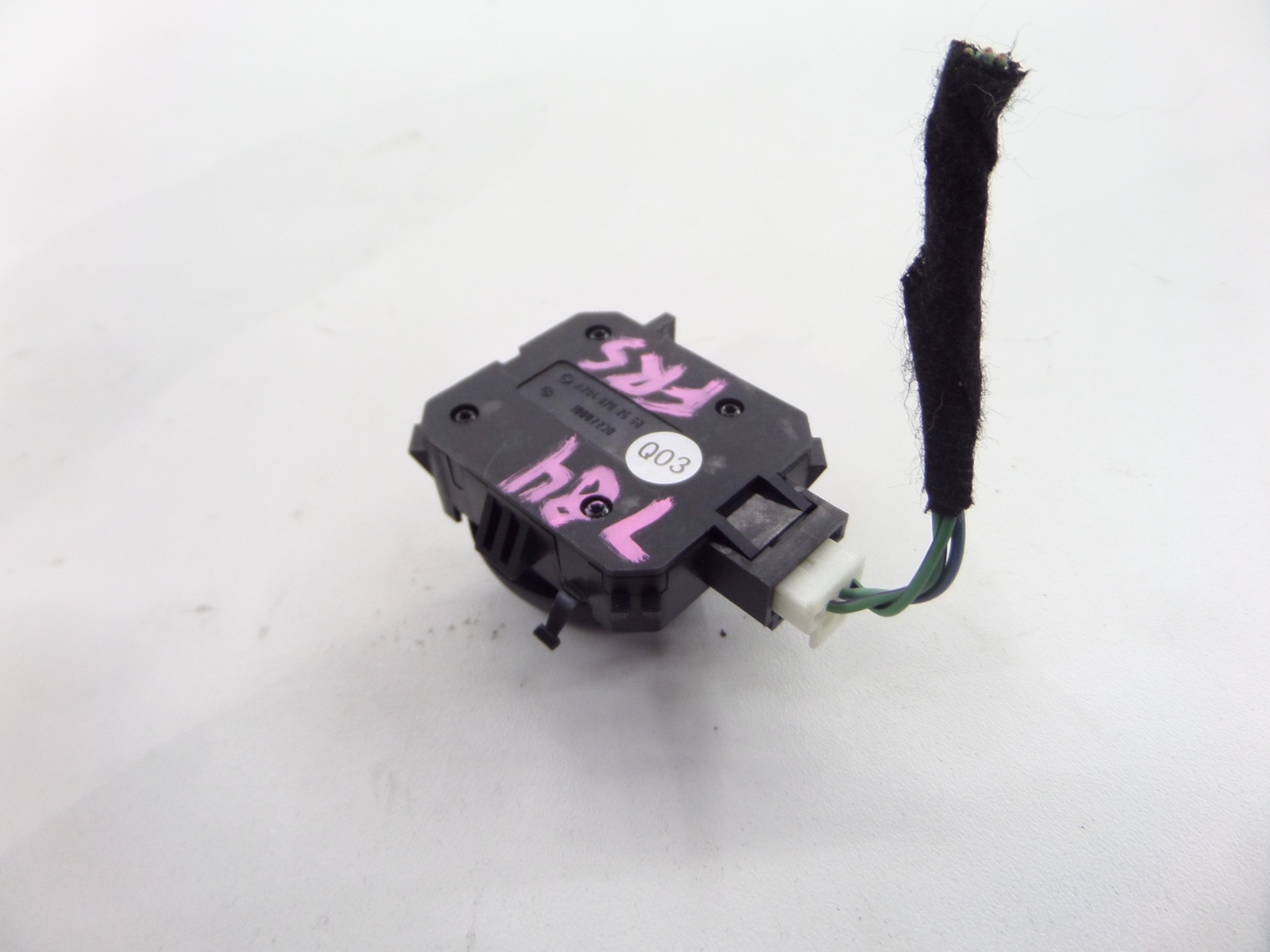 Mercedes R350 Right Front Seat Lumbar Switch W251 11-13 OEM A204 870 26 ...