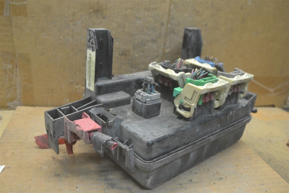 2006 Dodge Magnum Fuse Box Relay Junction Unit P04692031AM Module 636 ...